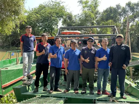 Exceptional Service | global